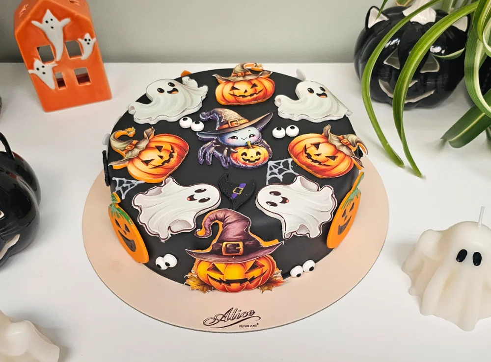 Tort Halloween cu Fantomite